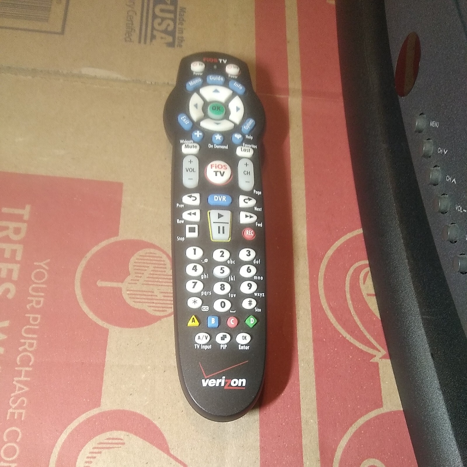 Vintage RCA COLORTRAK TV Television W/ Universal Remote & Swivel Base ...