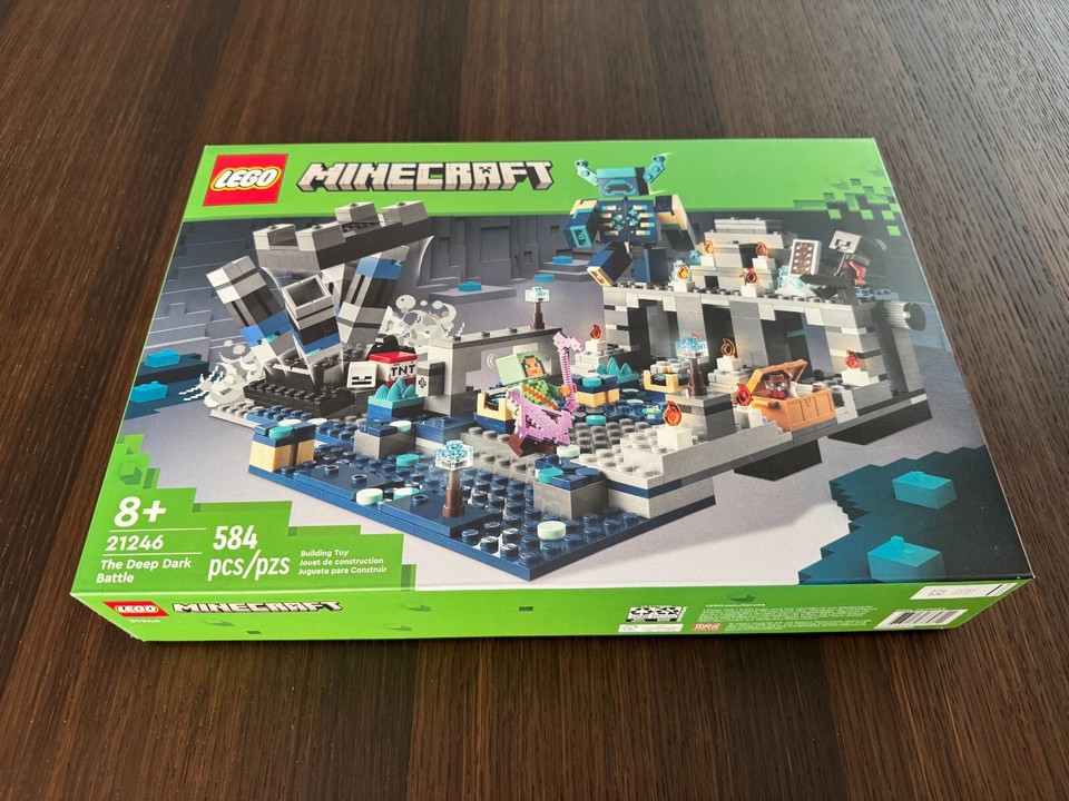 LEGO Minecraft 21246 The Deep Dark Battle — New, Factory Sealed ...