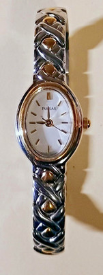Vintage Pulsar Women V811-X043 Fashion Two Tone Oval Quartz Analog ...