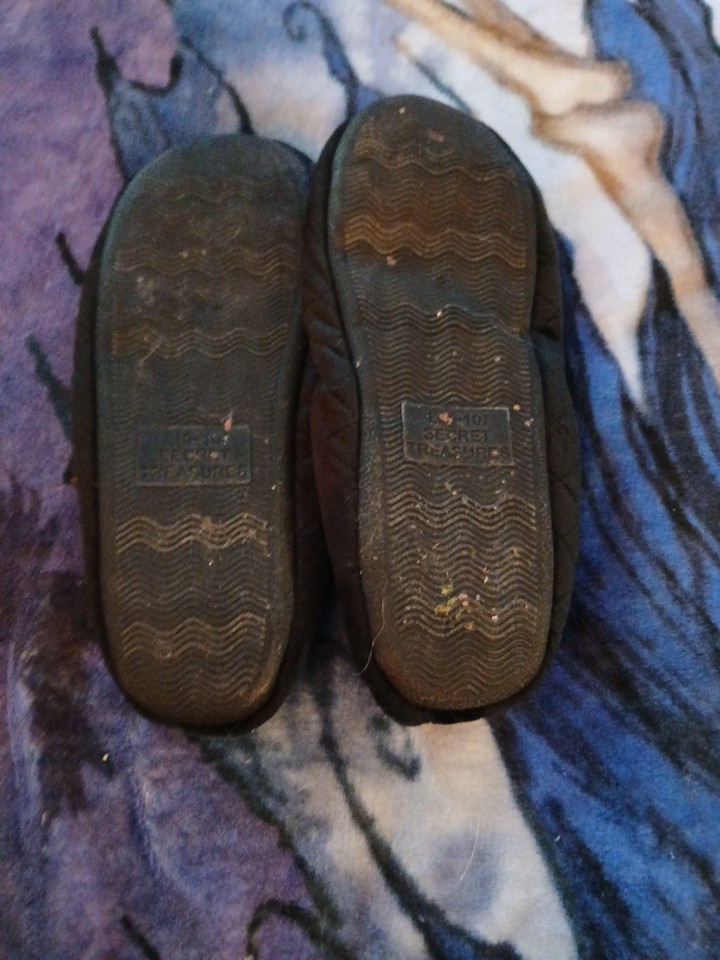 Secret Treasures Lightweight Thin Slippers Womens Size 9 - 10 Black ...