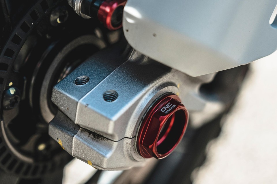 CNC Nut Front Wheel Ducati Hypermotard 950 2019-2024 Black | eBay