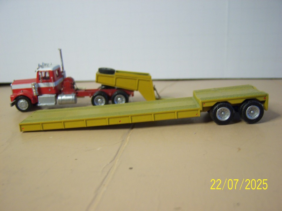 HO scale Custom Athearn Kenworth winch truck with trailer and load | eBay