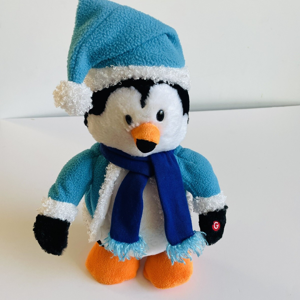 Animated Dancing Penguin
