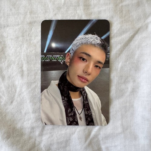 Hyunjin karma pc cruella black white | eBay