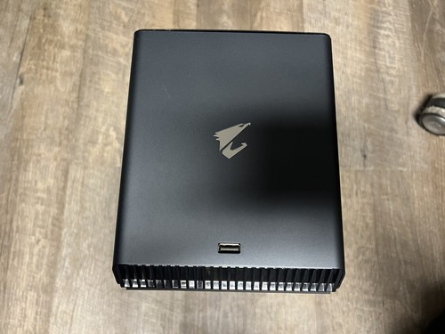 Aorus RTX 3090 Gaming Box - The World’s 1st Water-Cooling External ...
