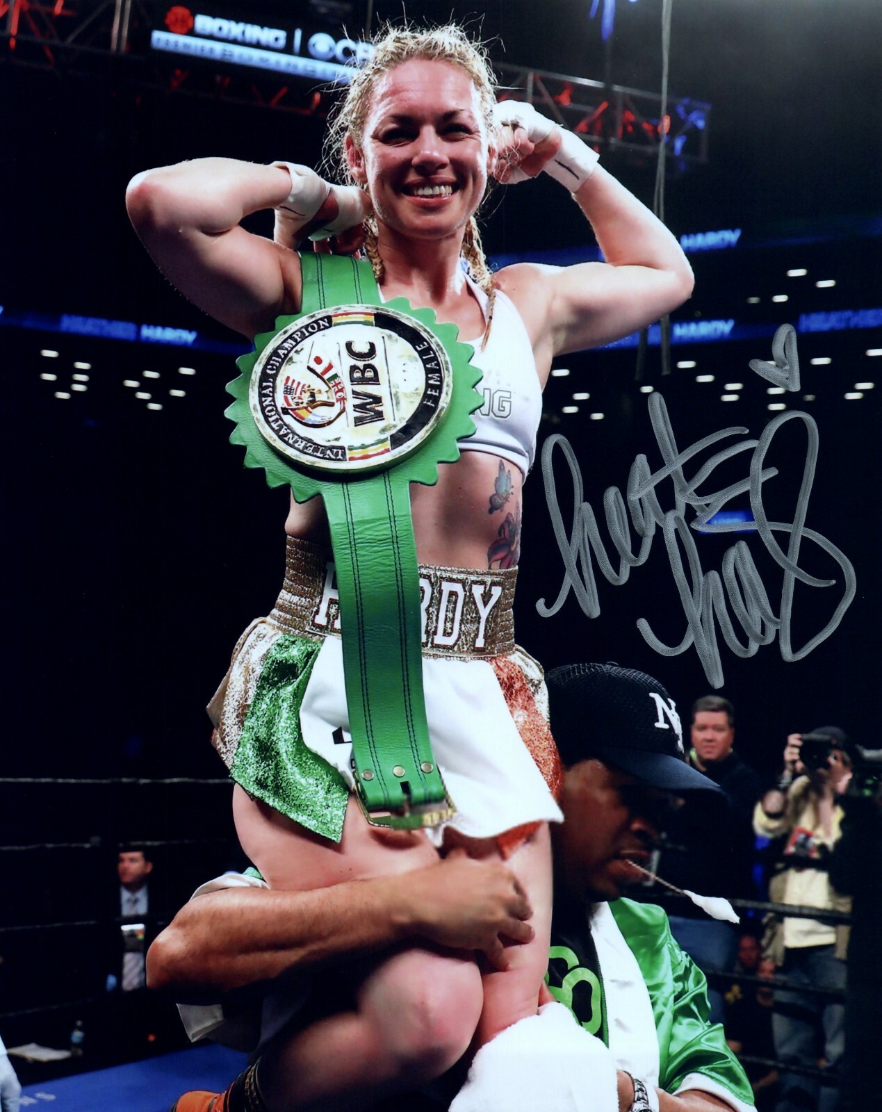 HEATHER HARDY THE HEAT Autograph Signed 8x10 Photo #2 BOXER WBC MMA ...