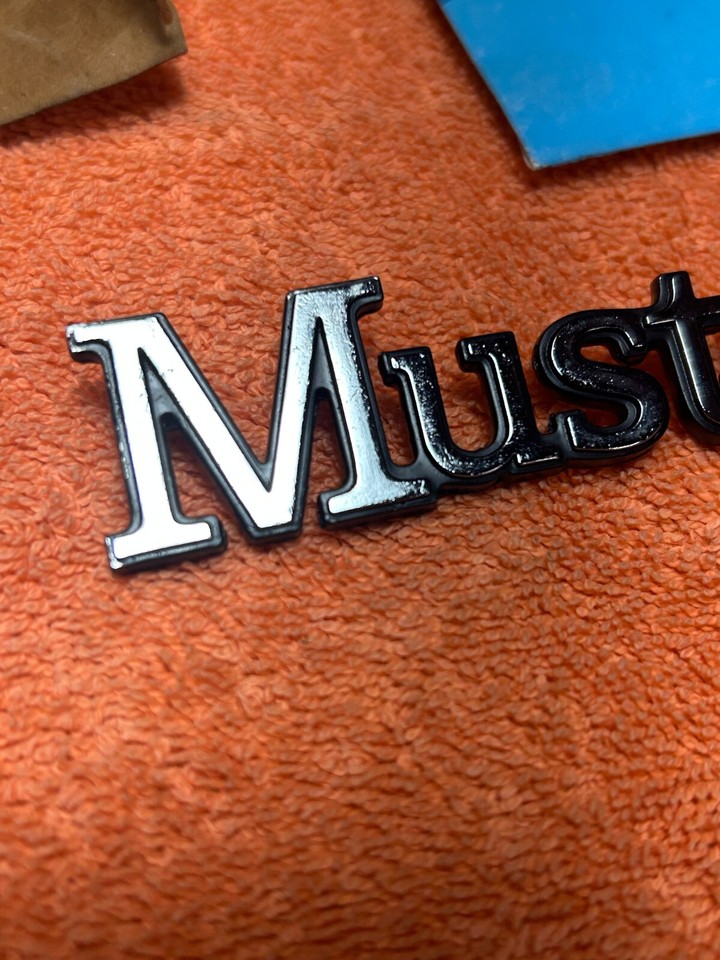 NOS 1974-78 Mustang II Emblem D4ZZ-6942528-A in Ford Box OEM w ...