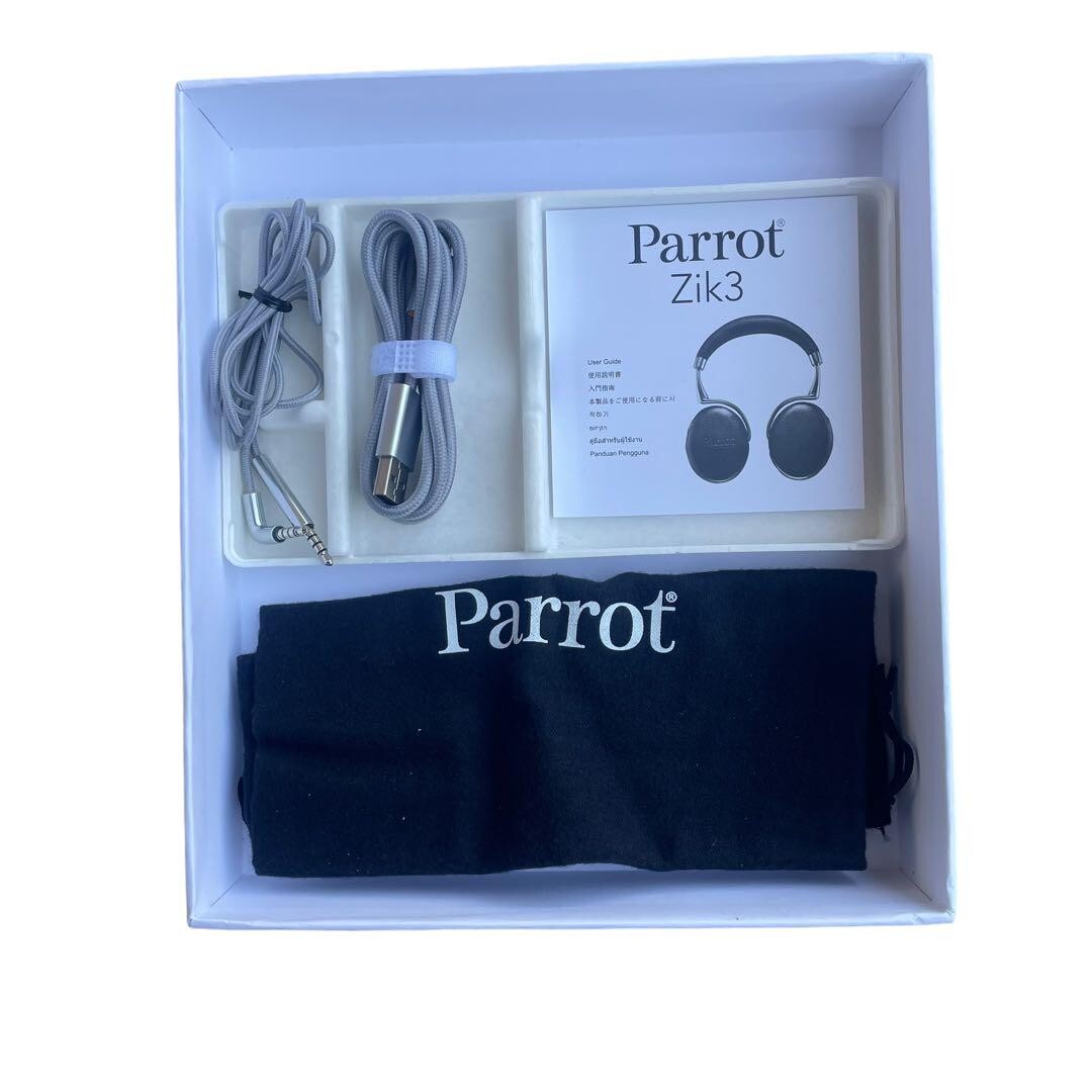 Parrot Zik 3 over Stitched Bluetooth Headphone Japan as is Parrot Zik 3 over Stitched Bluetooth Headphone Japan as is