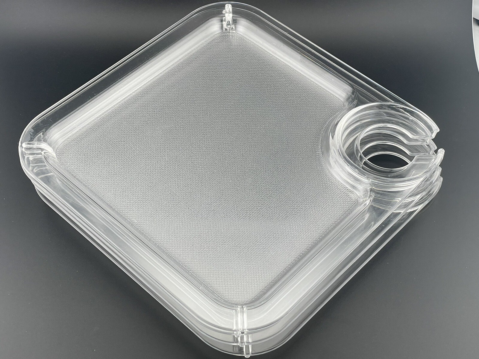 Set of 4 Square Cocktail Appetizer Snack Plates with Wine Holder, Clear ...