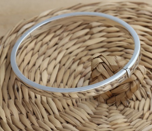 Solid 925 Sterling Silver Oval Bangle Bracelet 5mm Wide Hinged UK Hallmarked | eBay