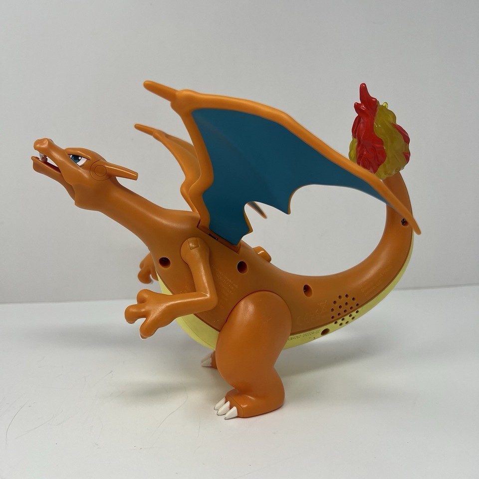 Pokemon Flame & Flight Charizard Deluxe 8" Figure Lights Motion Sound ...