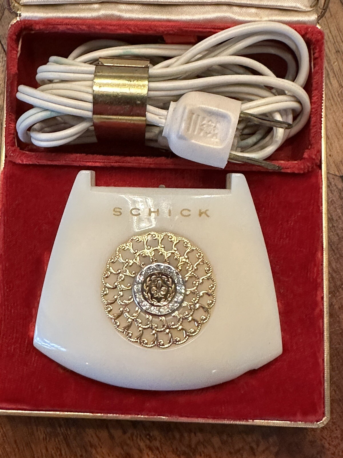 Vintage Womens Schick Crown Jewel Electric Razor Untested | eBay