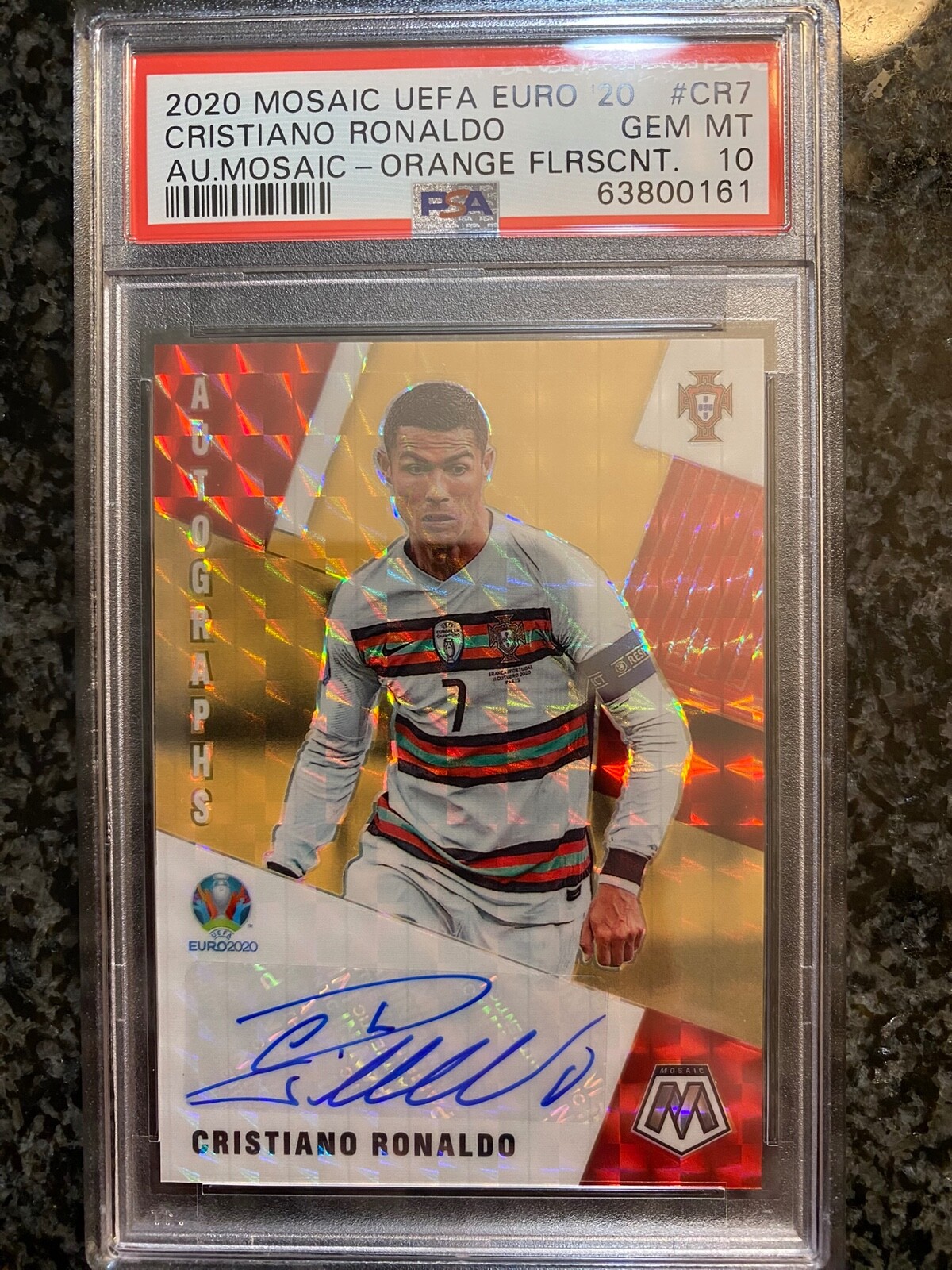 Cristiano Ronaldo Autographed Memorabilia | Signed Photo, Jersey ...