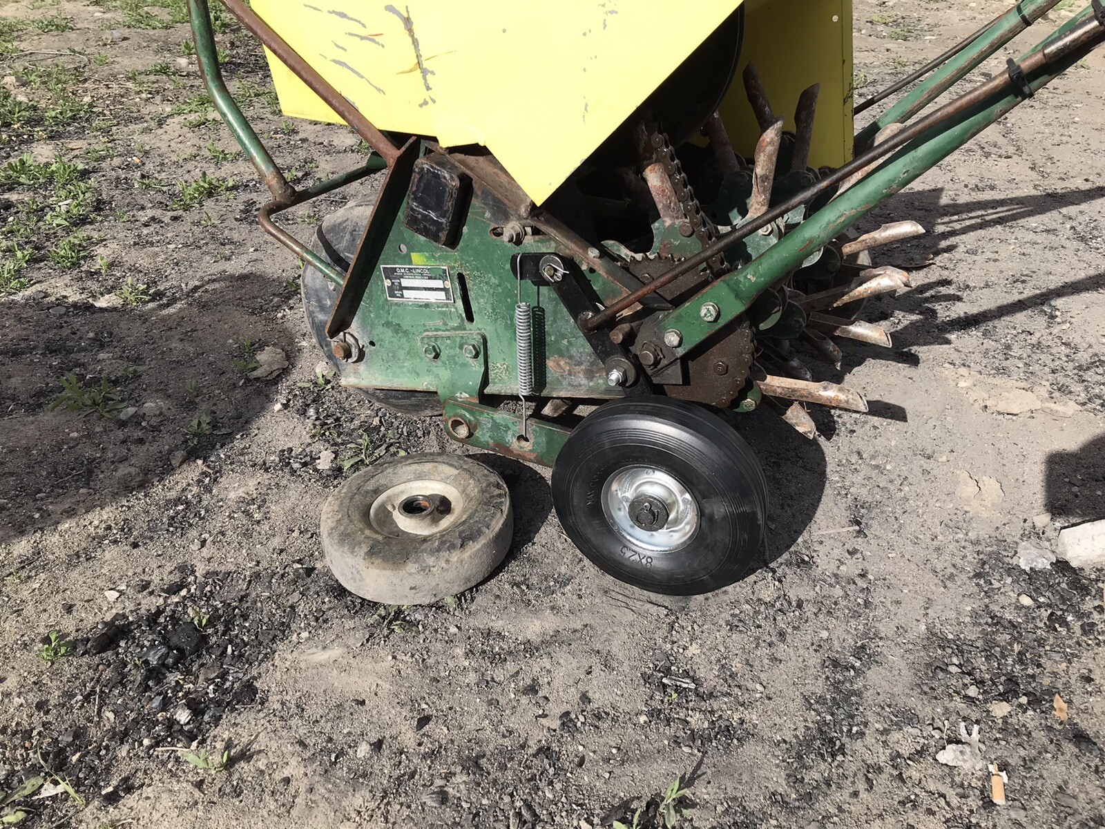 Original Ryan Aerator Parts # 2702108 Wheel Assembly Old Style 5/8 ...