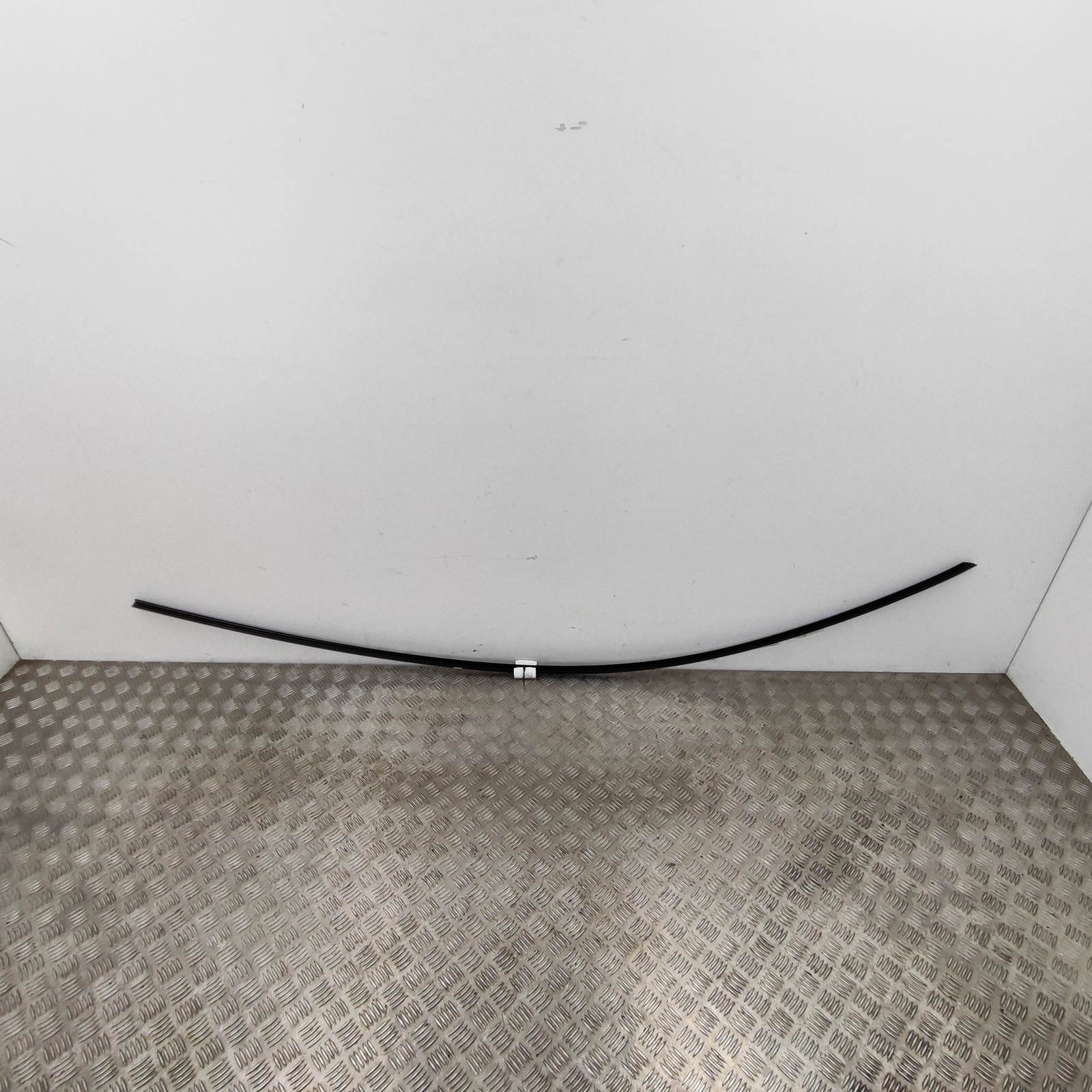 TESLA MODEL Y Right Side Roof Strip Trim 1495731-00-C Electricity | eBay