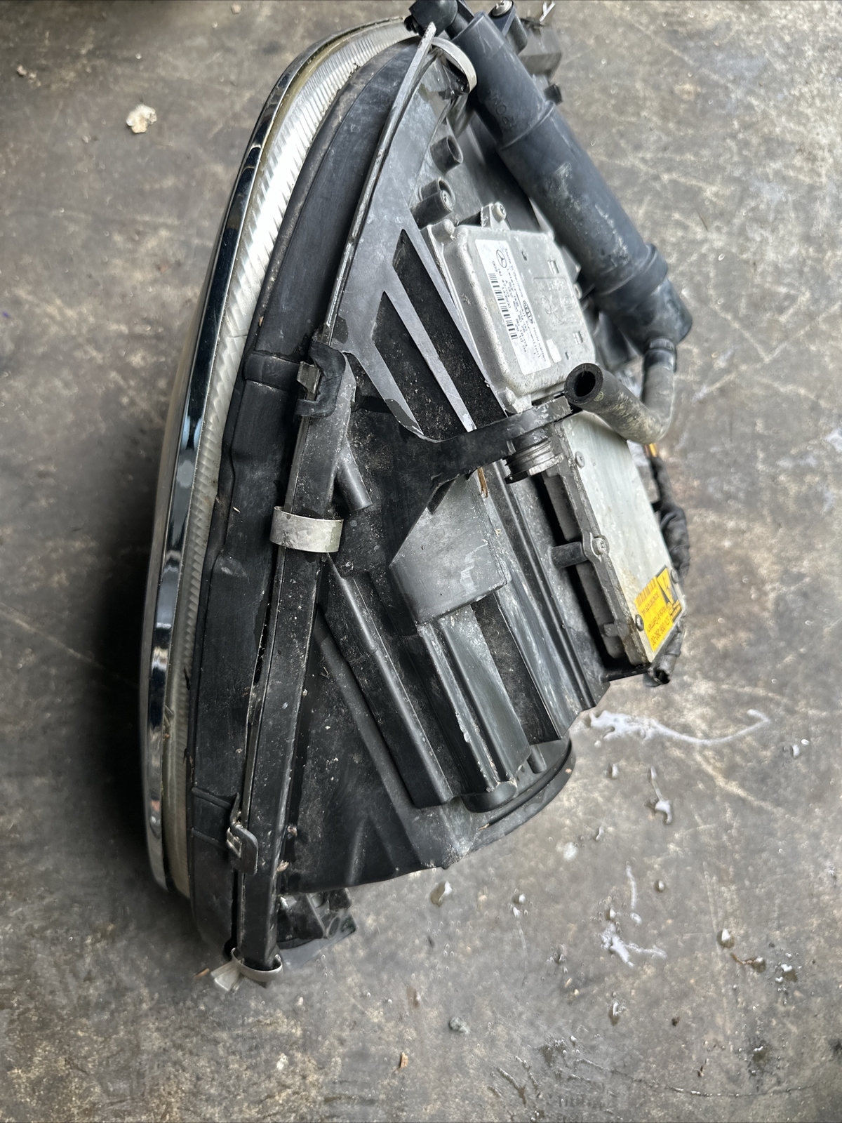 06-11 Mercedes W219 CLS550 CLS500 Right Passenger Headlight Lamp Bi ...
