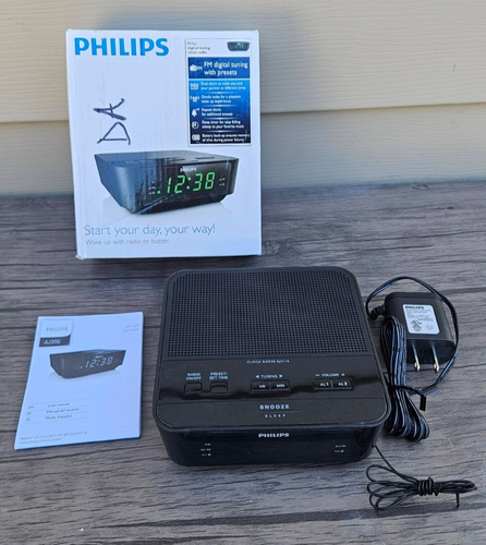 Philips AJ3116M37 FM Alarm Clock Radio - Black R6 | eBay Australia