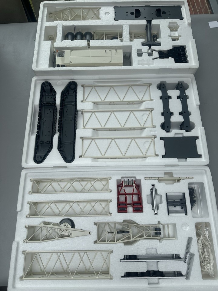 CC8800 Crawler Crane Conrad 1/50 | eBay UK