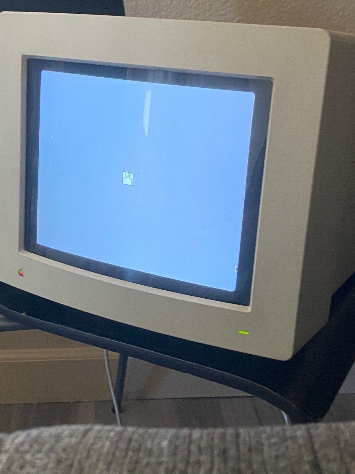 Vintage Apple AppleColor High-Resolution RGB Monitor M1297 ( M0401 ) | eBay