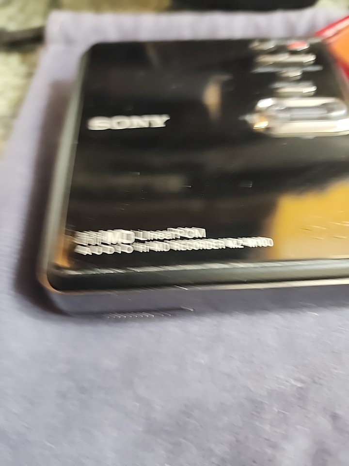 Sony Hi-MD MZ-M100 Portable Minidisc Recorder Player WORKS BLANK SCREEN ...