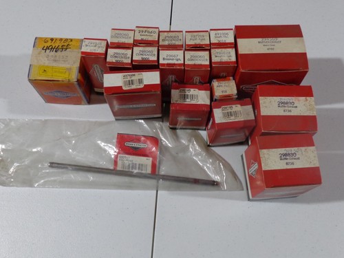 Briggs & Stratton Engine PARTS LOT 497608 298060 294628 692011 29667 ...