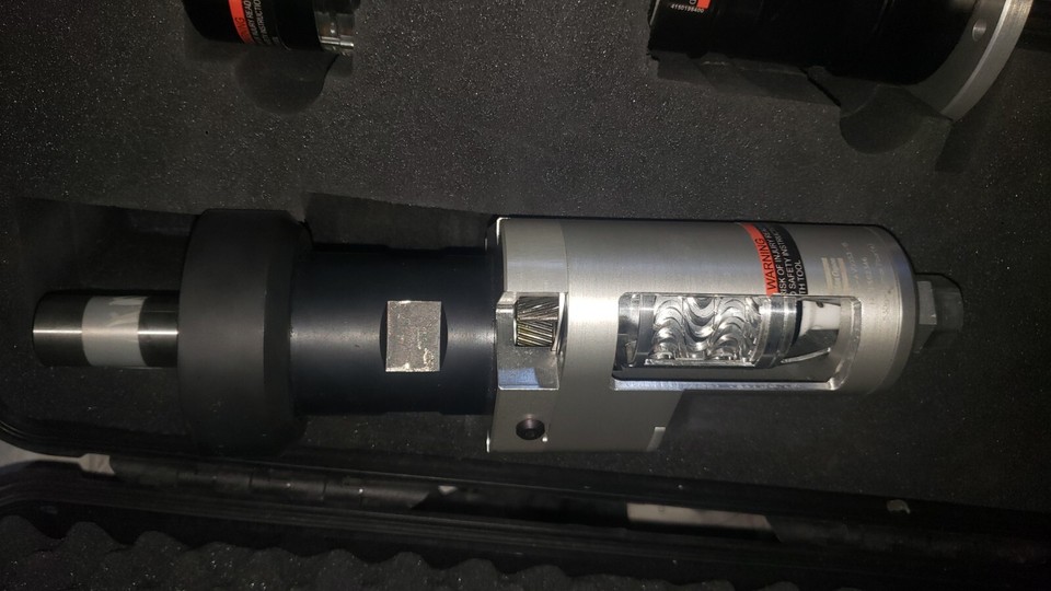 Atlas Copco SE-10523 PZB09-L-AR500-11 LZL03-L-M-AC w/Pelican Case ...