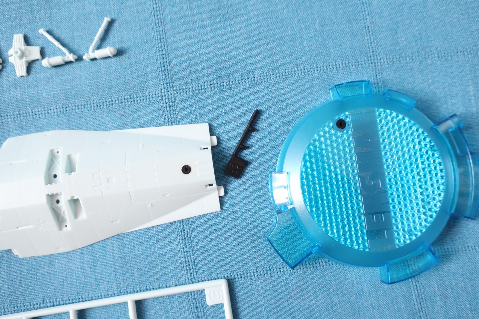 Tomy Lensman Brittania Galactic Patrol Space Cruiser Model Kit 1:1000 ...