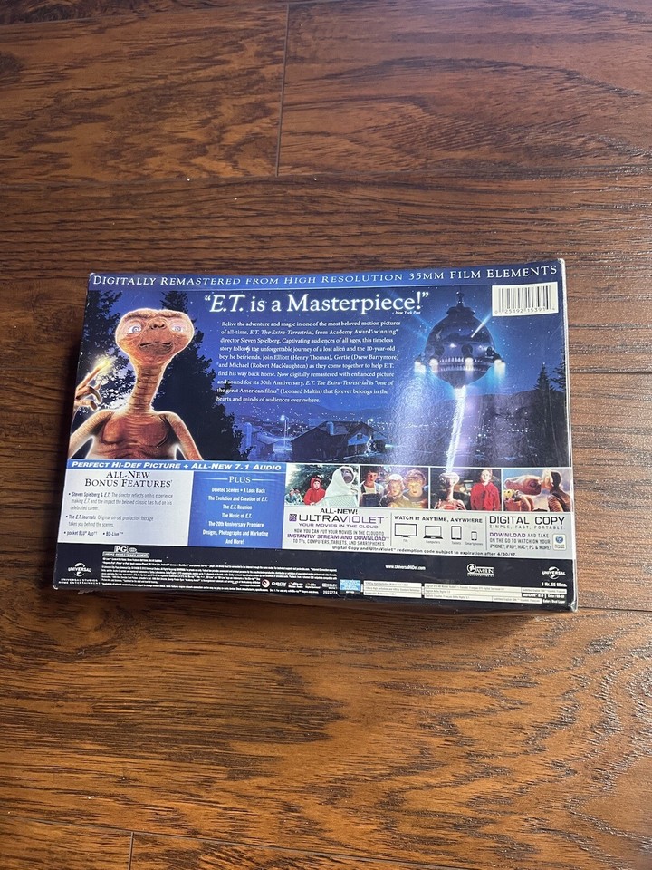 NEW E.T. Blu-ray + DVD Walmart Exclusive Limited Edition Gift Set ...