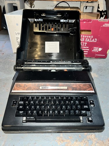 Vintage Brother Correct-O-Ball XL-I Model 7300 Electric Typewriter | eBay