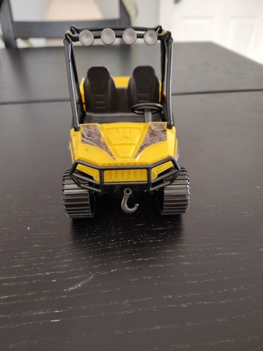 Bass Pro Shops Tree House Kids Tracker Deere Gator UTV ATV Yellow Winch ...
