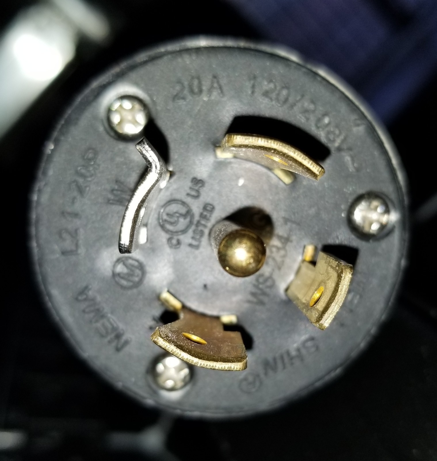 APC AP8862 Rack PDU 2G, Metered, Zero U, 20A 120/208V 3-Phase, (36) 5 ...