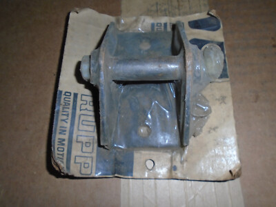 GENUINE RUPP 11688 VINTAGE SNOWMOBILE SKI SPRING BRACKET FITS 1970-71 ...