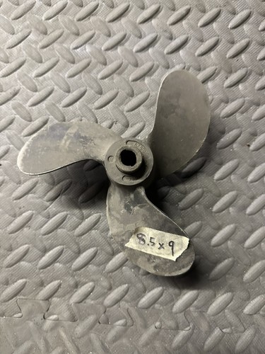 USED OMC Pin Drive 390237 8-1/2 x 9 3 Blade Aluminum Outboard Propeller ...