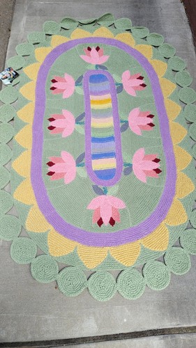 1992 Judi Boisson Oval Sage Green Quilt Braided FLOWERS BRIGHT Colorful ...