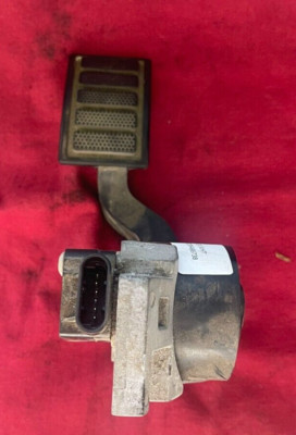 VOLVO THROTTLE, ACCELERATOR, FUEL PEDAL ASSEMBLY OEM 82734053, WILLIAMS ...