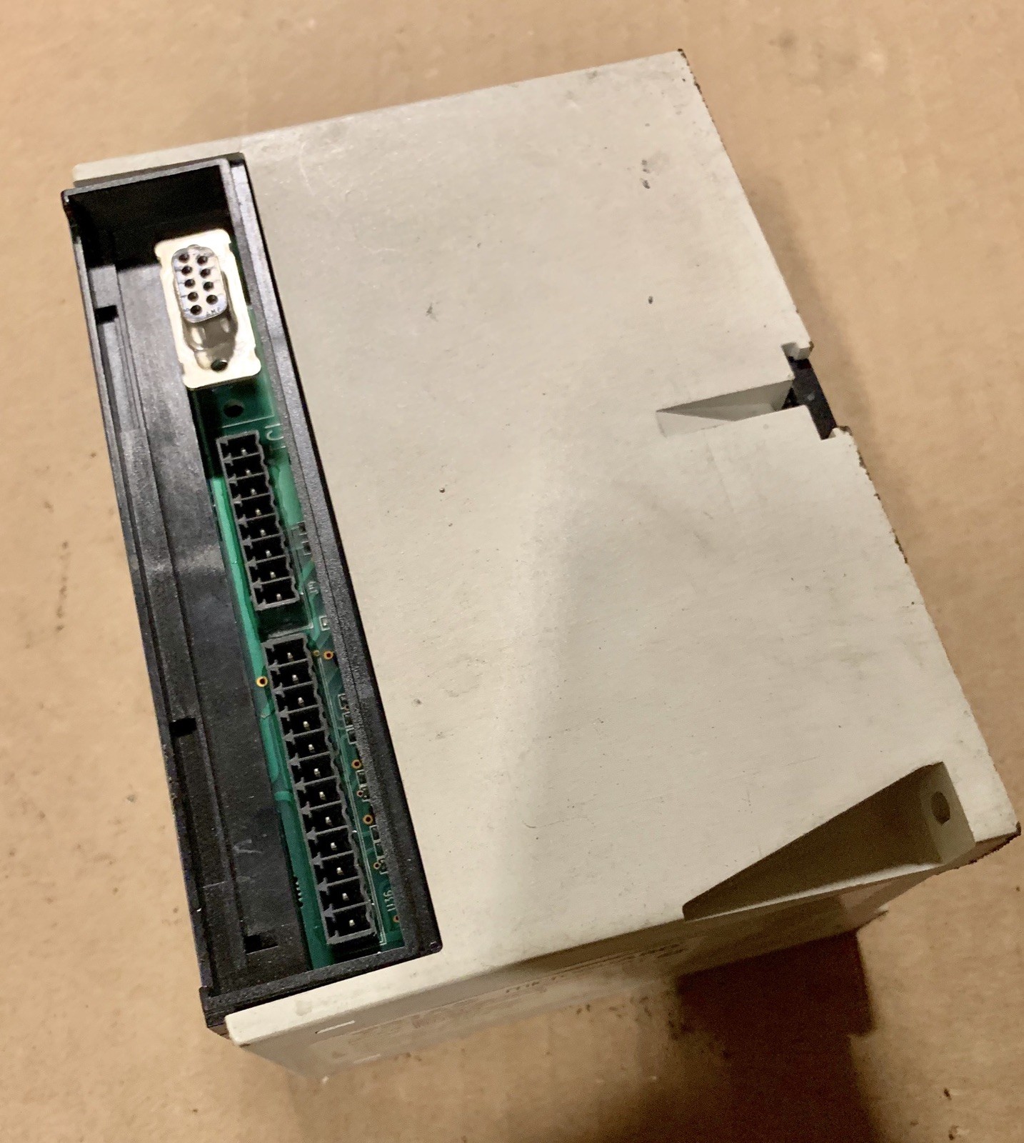 TRIAD Microguard DR-24-0F1-20 Light Curtain Control Box In Excellent ...