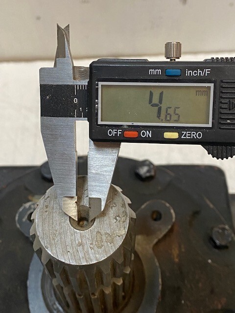 Gearbox 60mm 4-7/8" Shaft 14 Spline, 44mm 4-1/8" Shaft 20 Spline, 6 ...