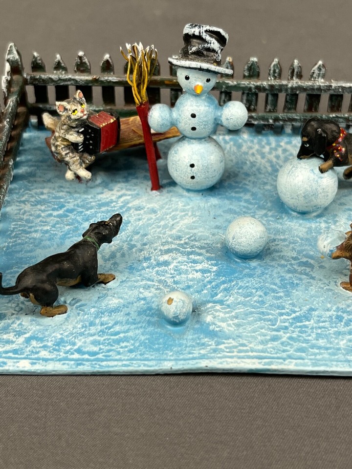 Cold Painted Bronze Diorama Miniature Winter Scene Snowman and Animals ...