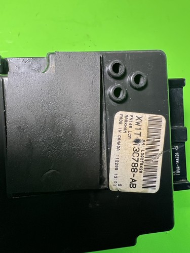 1998-2000 LINCOLN TOWN CAR LCM LIGHTING CONTROL MODULE XW1T-13C788-AA ...