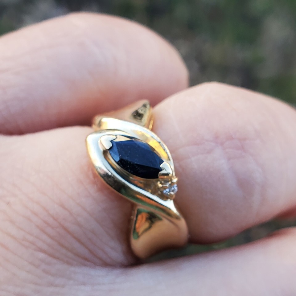 14K VINTAGE SOLID YELLOW GOLD MARQUISE BLUE SAPPHIRE & DIAMOND CHIP ...