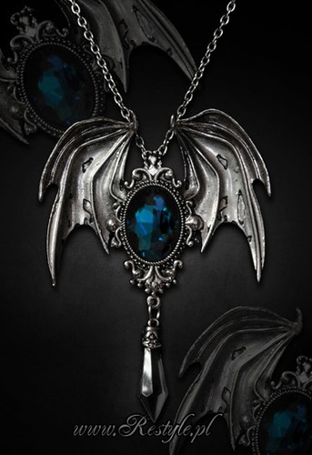 RESTYLE DELLA MORTE CYAN BAT SCARY HALLOWEEN GOTHIC EMO BROOCH CHARM ...