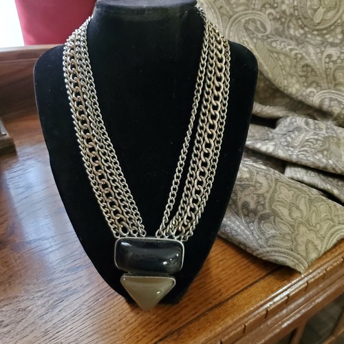 4 strand chain choaker with 2 stones - Gem