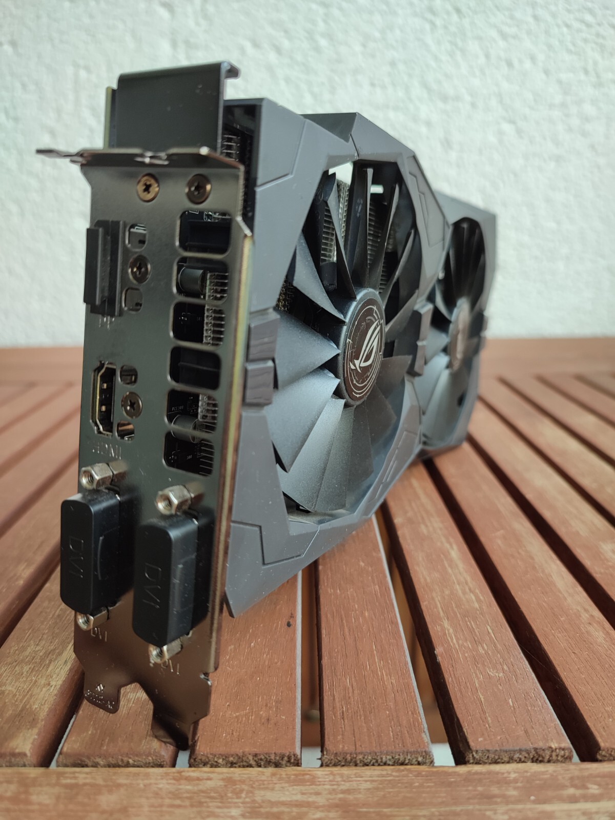 ASUS ROG Strix Radeon RX 570 OC 8‎GB Grafikkarte (Keine AMD RX 580 / ...