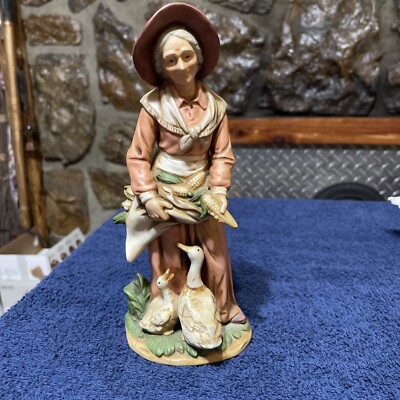Homco 1477 Porcelain Old Lady Feed Ducks Geese 8" Figurine Retired VTG ...