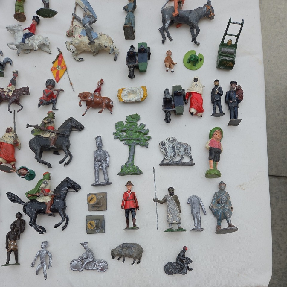 Heyde Era Britain's Lead Metal animals lot - dogs roman Soldiers nurse ...