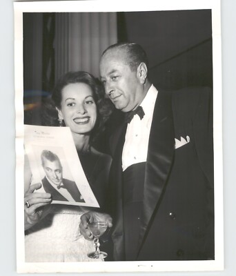 Actress Maureen O'Hara, Producer Leonard Goldstein at Dinner 1954 Press ...