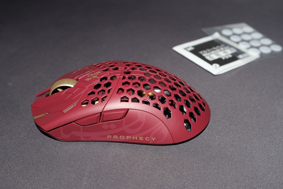 Finalmouse ULX Prophecy Scream Size SMALL - Brand New (OPENED) | eBay UK
