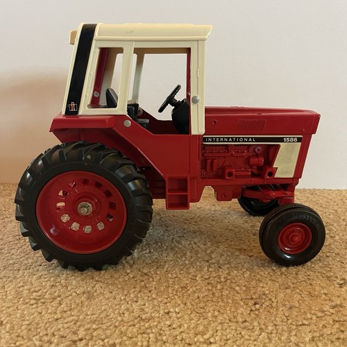 Vintage ERTL IH International Harvester 1586 Tractor - 1/16 Scale - NO ...