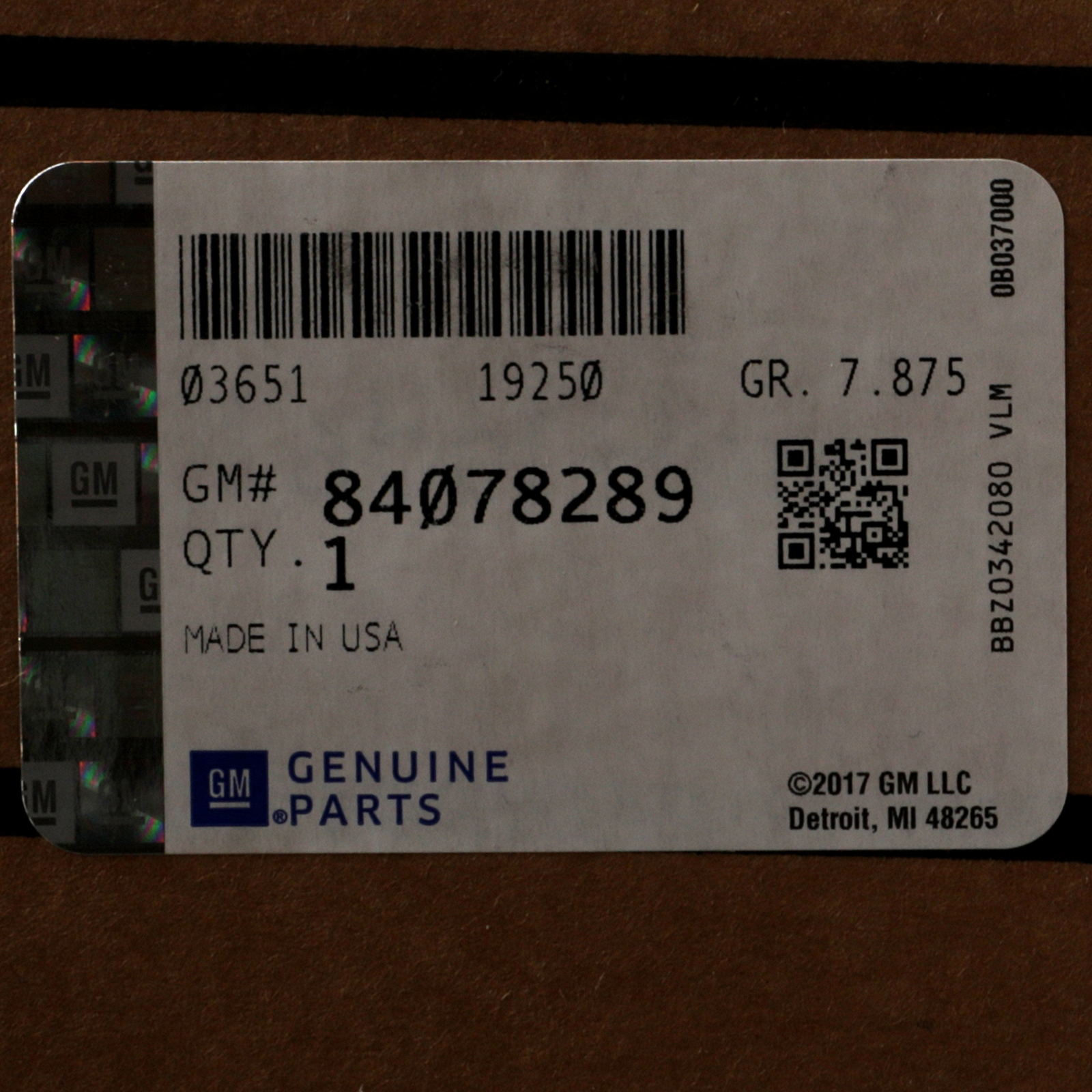 OEM NEW Rear Bumper Step Pad Molding w/Sensor Holes Silverado Sierra ...