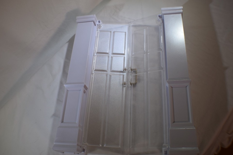 Rainbow High Doll House Both Front Pillars and Doors Replacement Parts ...